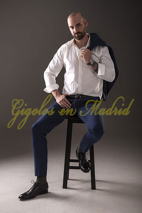 Acompañante elegante y masculino | Dante | gigolosenmadrid